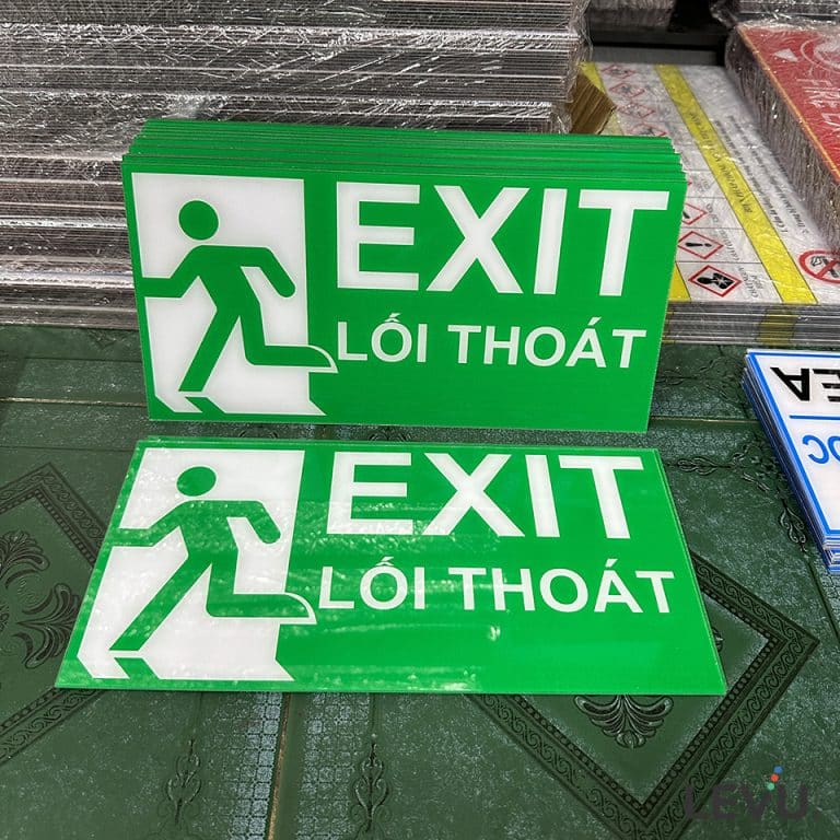 Biển chỉ dẫn lối thoát hiểm exit an toàn pccc • LEVU Việt Nam