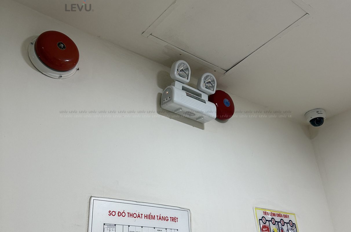 Đèn sự cố Kentom mắt ếch KT2200EL tự động chiếu sáng • LEVU Việt Nam